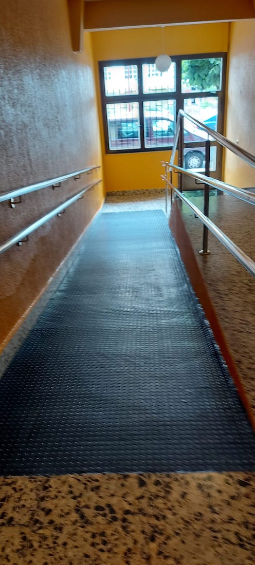 Construcción de Rampa y escaleras | MENDIBIL Construcciones, SL